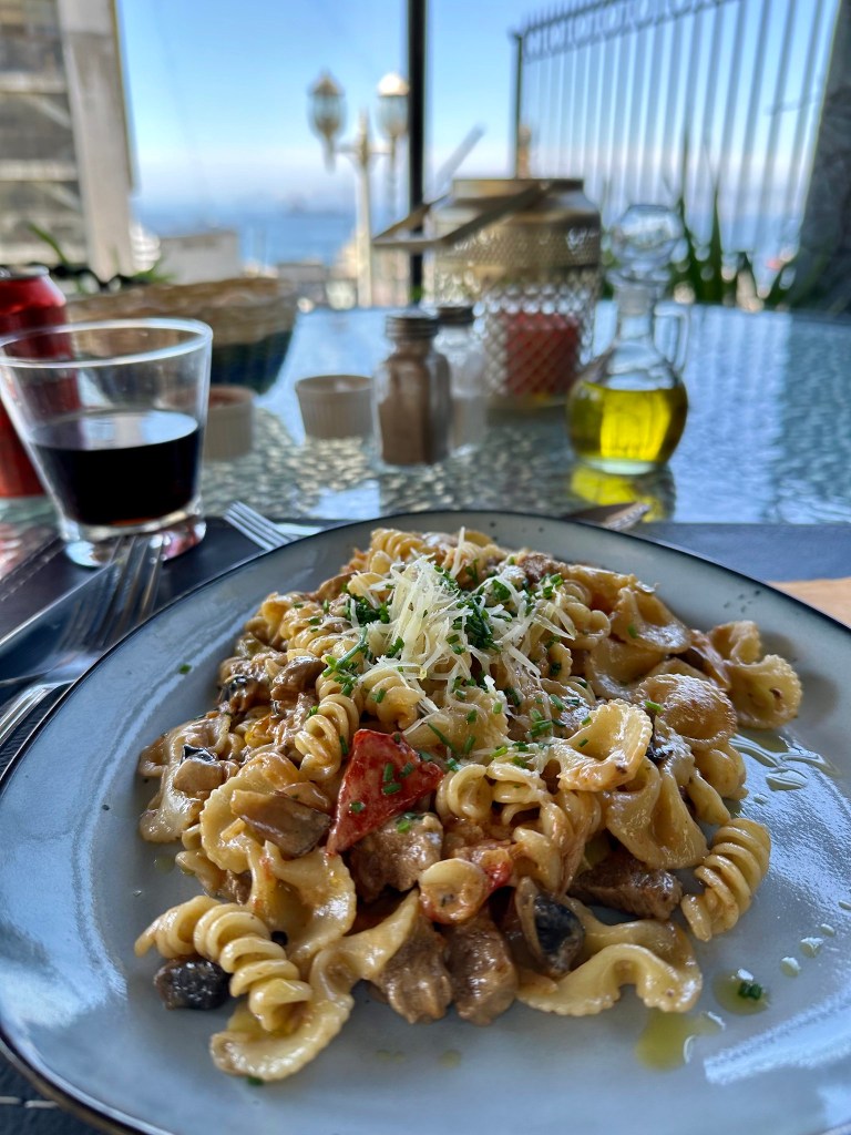 Tramonto: El nuevo restaurante del cerro Concepción - Apuntes y Viajes