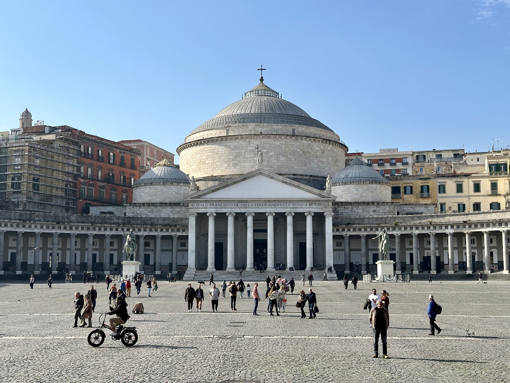 Nápoles, la puerta al corazón de Italia - Apuntes y Viajes