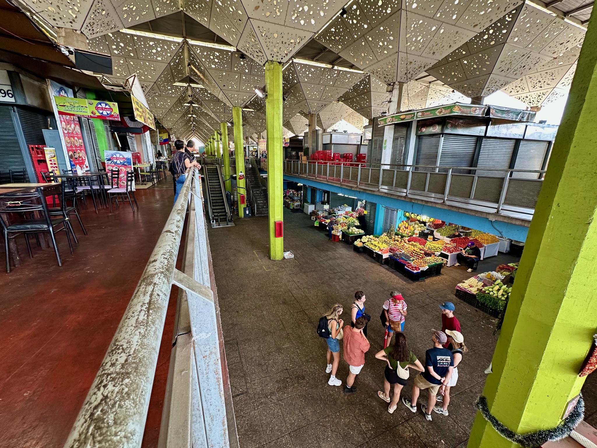 Mercado de Abasto Tirso de Molina: Sabores e Historia en el Corazón de ...